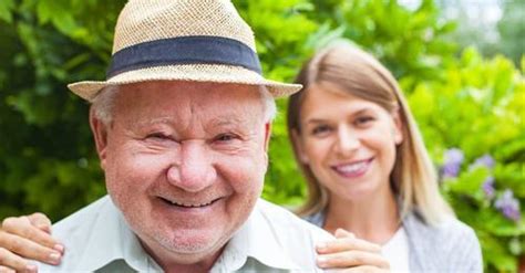 “Един чичо дойде от Америка Трябваше да остави долари а той остави това…” Свобода на истината