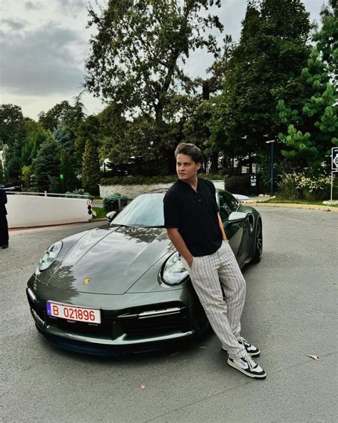 Selly I A Cump Rat Ma In De De Euro Primele Imagini Cu Bolidul Simt C M