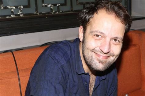 Αύγουστος Κορτώ Η αναγγελία γάμου με τον σύντροφο του Patris Gr