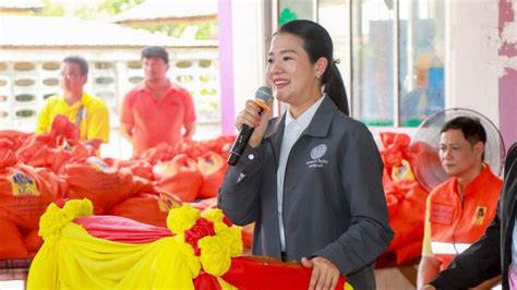 ในประเทศ ธีรรัตน์ลงพื้นที่อำนาจเจริญ ให้กำลังใจผู้ประสบวาตภัย เร่งช่วยเหลือผู้ได้รับผลกระทบ