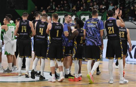 Никола Јокиќ го напушти клубот преку ноќ Вечер 1963 Vecer Mk