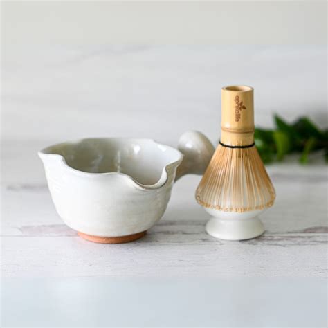 White Wavy Ceramic Matcha Bowl With Spout Bamboo Matcha Whisk And Whi