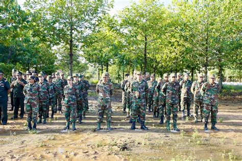 កងកម្លាំងនៃបញ្ជាការដ្ឋានតំបន់ប្រតិបត្តិការសឹករងកំពង់ធំ ប្តេជ្ញាចិត្តដាច់ខាតការពារជាតិ សាសនា