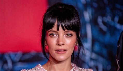 Lily Allen Says Dad Called Police When She Lost Virginity Huffpost