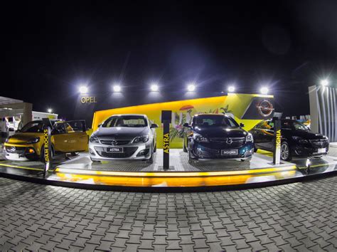 Main Photo Benchmark