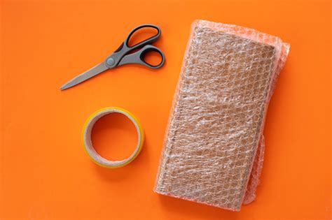 골판지 상자 버블 랩 및 포장 도구 온라인 상점을위한 소포 포장의 개념 위에서보기 포장에 대한 스톡 사진 및 기타 이미지 포장 해운 0명 Istock