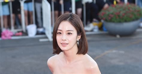 [포토엔]김태희 몸매 다 드러난 과감한 오프숄더 드레스 코리아드라마어즈