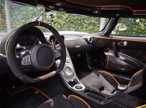Koenigsegg Inside
