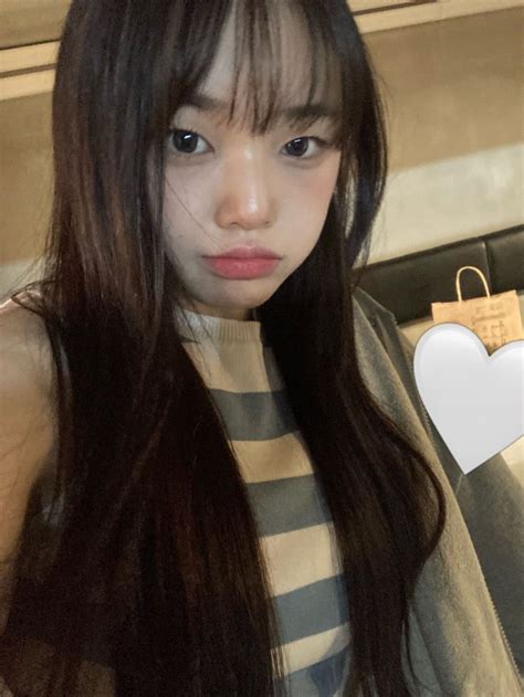 Clss W€v€r€e France On X Classy Universal Music Korean Singer