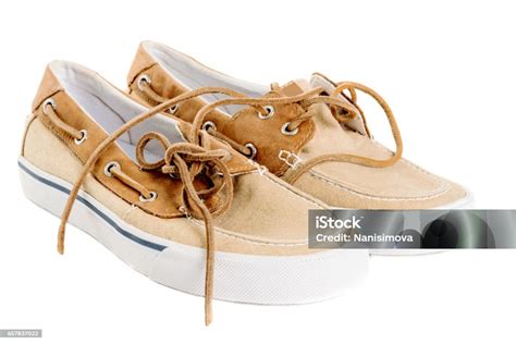 흰색 왼쪽 보기에 고립 된 보트 신발 한 켤레 보트슈에 대한 스톡 사진 및 기타 이미지 보트슈 가죽 고무 Istock