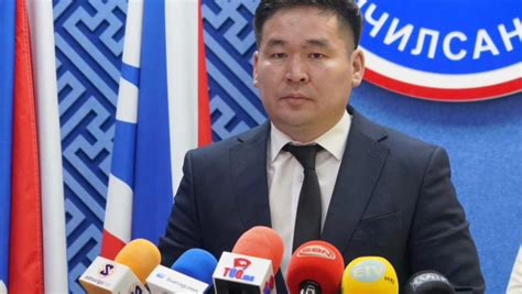 И Мөнхжаргал Улс төрд нөлөө бүхий этгээдийн авлигын хэргийг нийтэд зарла