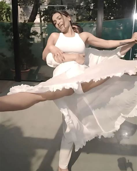 Saniya Iyyappan Rmallucelebrity