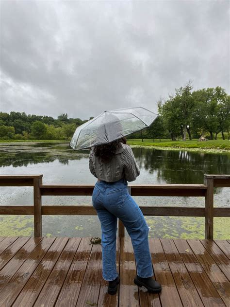 Rainy Day Photo Inspo ☔️ Rainy Day Outfit Cute Rainy Day Outfits