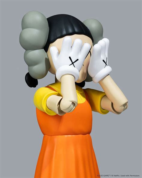 Kaws ‘오징어 게임 영희 캐릭터 한정판 컬렉터블 시리즈 공개 Street