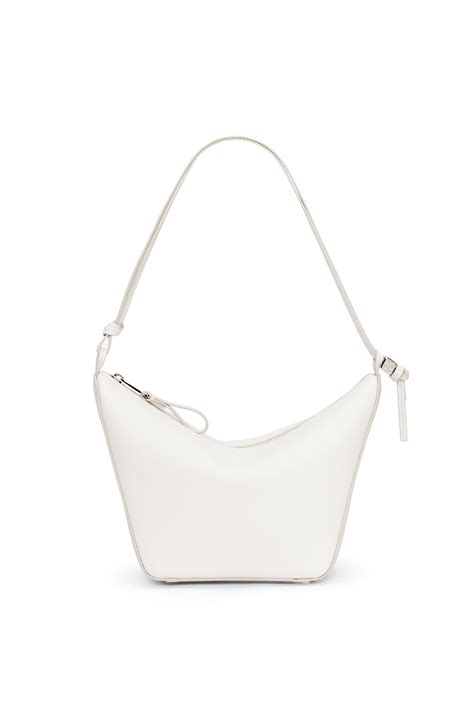 미니 해먹 호보 백 클래식 카프스킨 소프트 화이트 로에베