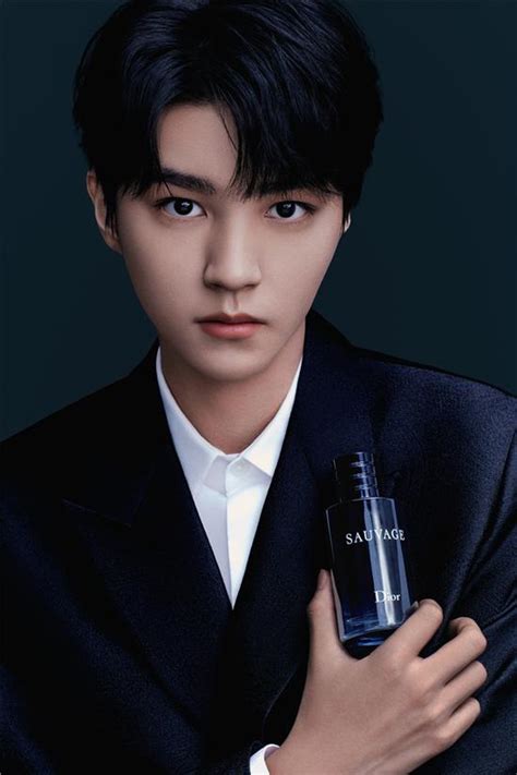 王俊凯 全新dior迪奥中国旷野男士香水系列代言人 王俊凯 代言人 新浪时尚 新浪网