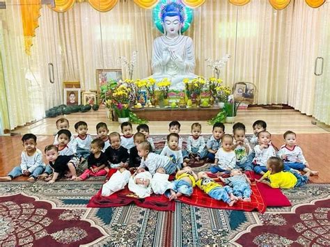 အမေ့ရင်ခွင်ပညာဒါနကျောင်း Added အမေ့ရင်ခွင်ပညာဒါနကျောင်း