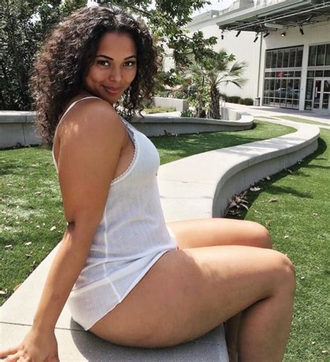 Beautiful Thick Babe Vegasrn