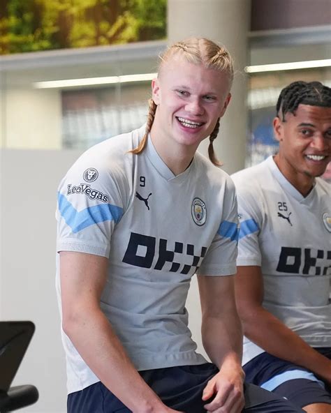 엘링 홀란드 와꾸 미친 폼 ㄷㄷㄷ 포텐 터짐 최신순 에펨코리아