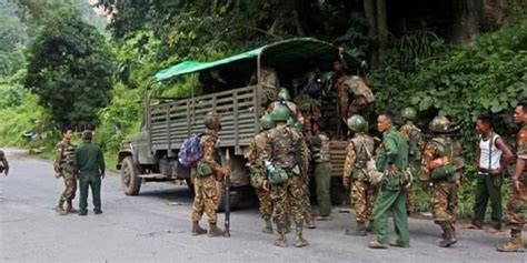 ဖားကန့်တွင် စစ်တပ်က ကိုယ်ဝန်သည် အပါအဝင် ပြည်သူ ၃၀ ထက်မနည်း ဖမ်းဆီး