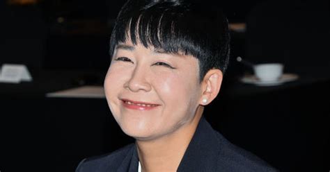 김재원 의원가수 리아에서 의원으로 사진