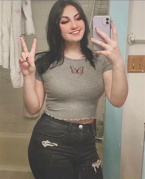 Quite The Specimen Scrolller