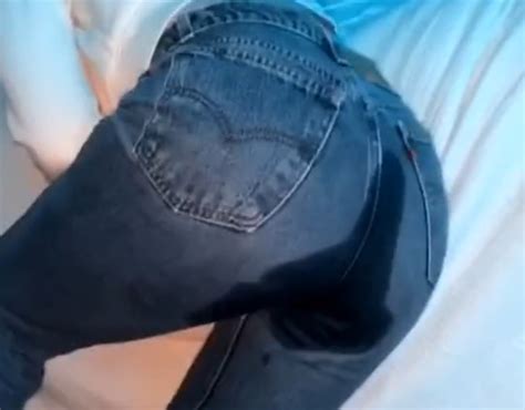 TikTok Pee Video ThisVid