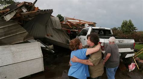 အမေရိကန်နိုင်ငံမှာ လေဆင်နှာမောင်းဝင်ရောက်တိုက်ခတ်မှုကြောင့် အနည်းဆုံး
