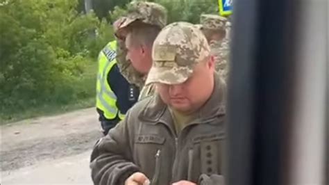 Полиция остановила с ТЦК для проверки Youtube