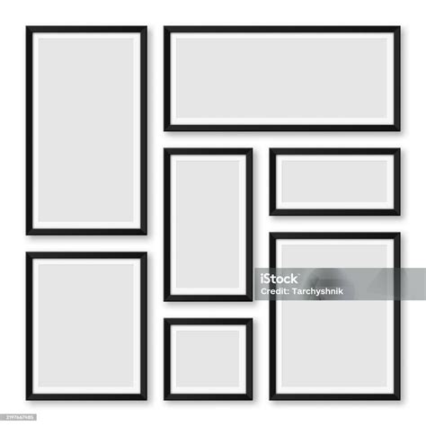 현실적인 빈 검은 액자 모음입니다 예술 작품 사진 또는 광고를 위한 현대 포스터 모형 미술관 실내 장식 및 브랜딩에 적합합니다 벡터 일러스트 레이 션 0명에 대한 스톡 벡터
