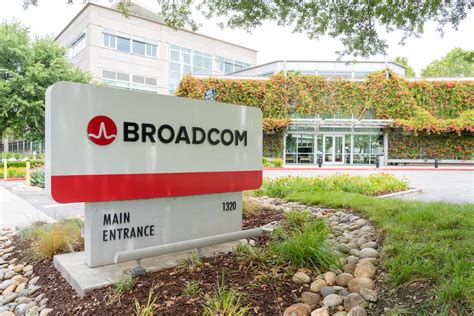 Broadcom Hits 1t Valuation As Wall Street Loves The Custom Ai