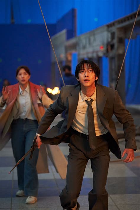 안효섭 공중에 매달려서도 잃지 않은 집중력전독시 텐아시아