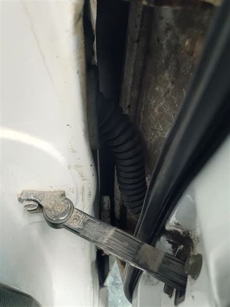 Гофра в переднюю дверь — Nissan AD (Y11), 1,5 л, 2000 года | своими ...