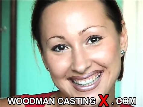 Exotic Chick Ahna Shows Her Body Eporner