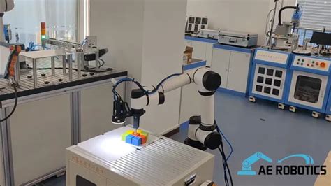 Aubo E5 5kgs 6 Axis Industrial Robot Cobot Welding 3kg 625mm 10kg 1350mm Cobot For Pick And