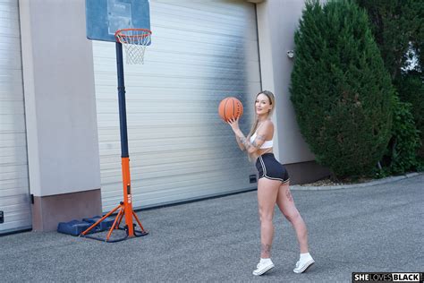 Elena Lux Hooks Up With A Basketball Player For Instant Sex