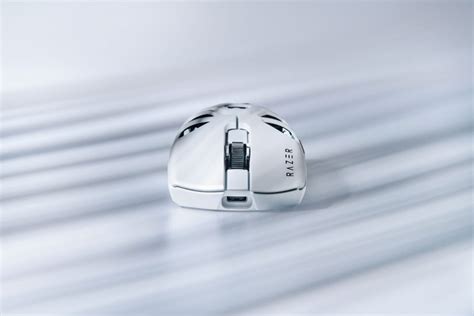 Elevating The Pinnacle Of Innovation The Razer Viper Mini Signature Edition In White Razer