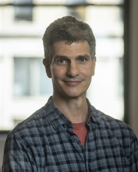 Eero Simoncelli Leads New Center For Computational Neuroscience