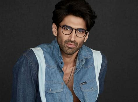 Aditya Roy Kapur Net Worth And Earnings Otakukart