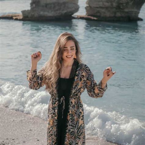 ‏خاسرني الى هنا وتنتهي ذاك الأناني من كريستيان نجار Christiane Najjar استماع على أنغامي