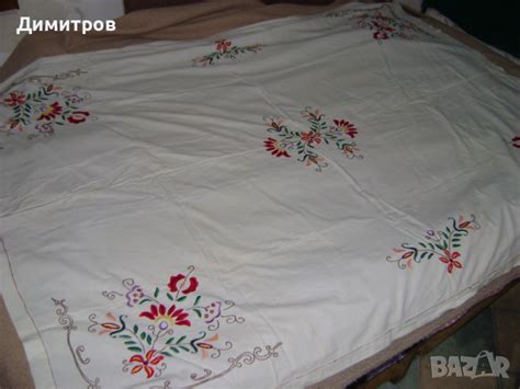 Стара ръчно бродирана покривка за маса Антика в Антикварни и старинни предмети в гр Бургас