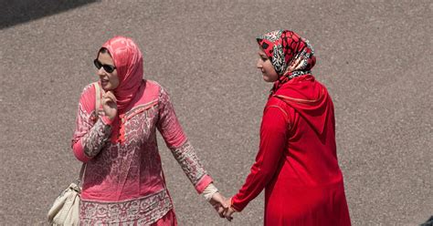 Moroccan Teenagers Face Jail For Lesbian Kiss The Discover Reality