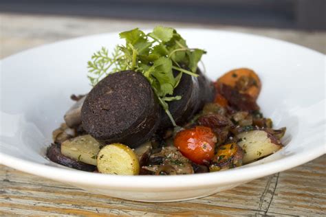 Boudin Noir Histoire Fabrication Cuisson Et Dégustation