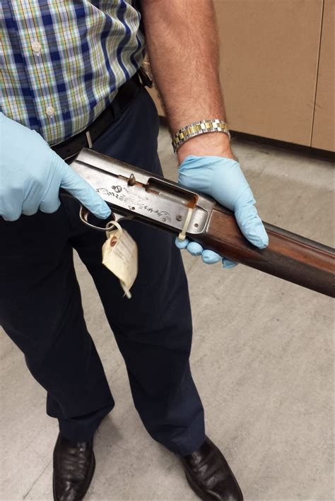 Kurt Cobain Shotgun Images Released By Seattle Police Cbc News