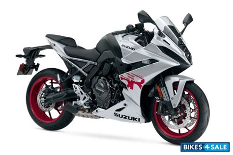 Suzuki Gsx 8r Price Specs Mileage Colours Photos And Reviews