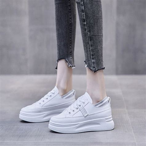 셀럽하우 셀럽하우스 키높이단화 스타일리시한 여성키높이신발 단화 여자 키높이스니커즈