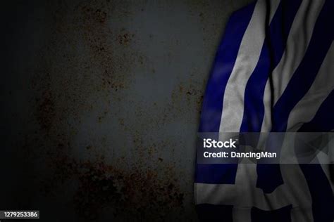 귀여운 축하 플래그 3d 일러스트 텍스트무료 장소녹슨 금속에 큰 주름그리스 국기의 어두운 이미지 0명에 대한 스톡 사진 및 기타 이미지 Istock