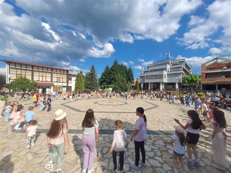 По високи заплати от април за общинските културни институти в Благоевград Начало