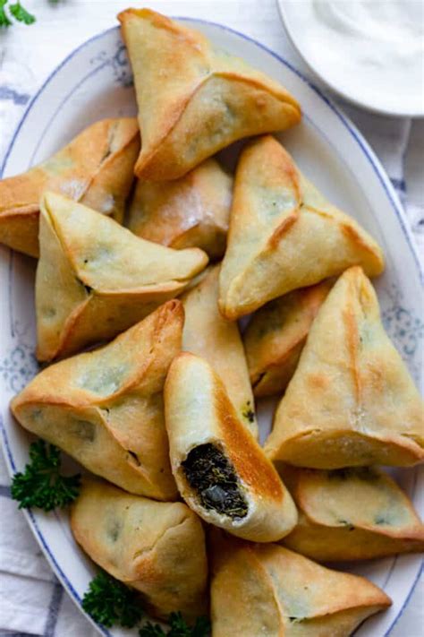 Lebanese Spinach Pies {traditional Fatayer Recipe} Feel Good Foodie