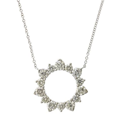 14k White Gold Diamond Alternating Size Circle Necklace Longs Jewelers